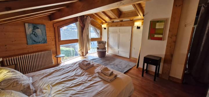 Spacious Morzine Chalet - Ideal Location - Hot Tub - Morzine