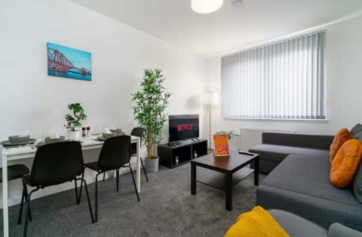 Vacant Nests | The Northmuir |  Wi-fi | Sleeps 6 - Motherwell