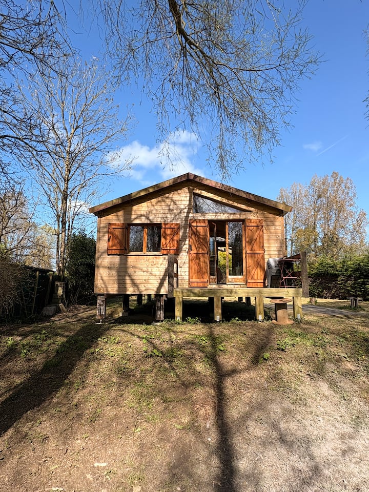 Chalet Sur Pilotis En Bord De Rivière - Montreuil