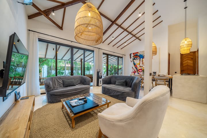 Huge Tropical 3br In Serene Ubud W Pool & Lounge - Ubud