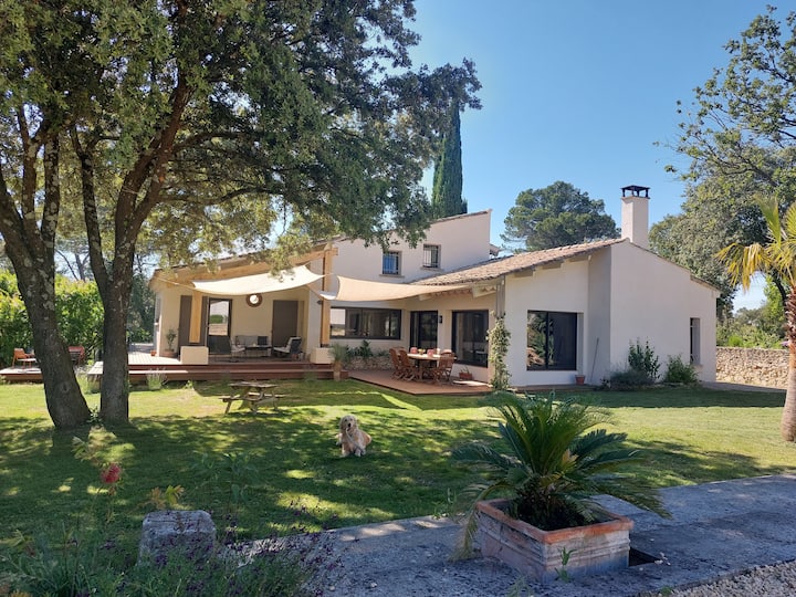 Grande Villa En Pleine Nature - Bollène