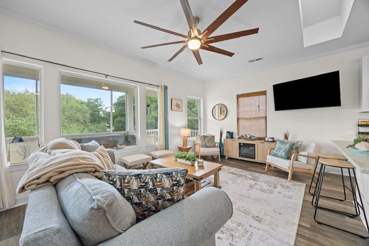 Coastal Retreat, Intracoastal Views, King Suite - Carolina Beach, NC
