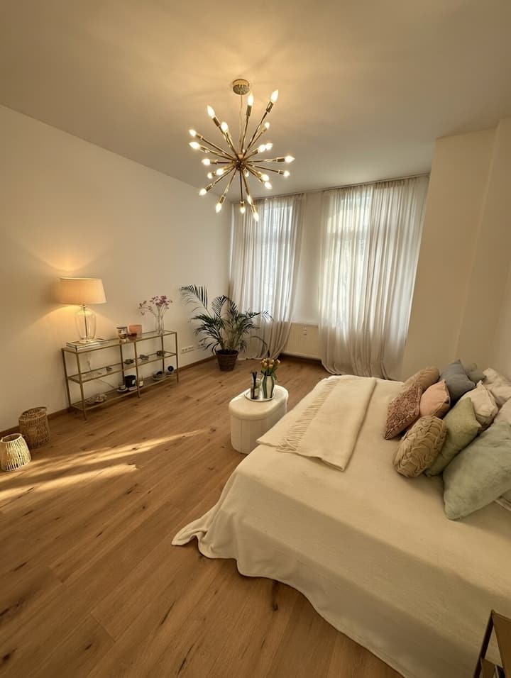 1 Schlafzimmer + 1 Matratze Für 4 Personen - Neuss