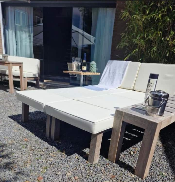 The Beach House - Entire House - 1 Bedroom - Hoorn