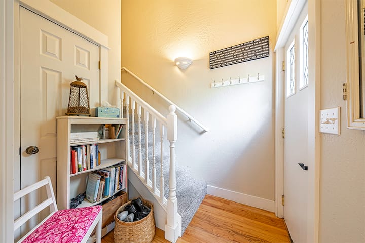 Hideaway Suite At Second Street Cottages - Oregon Shakespeare Festival