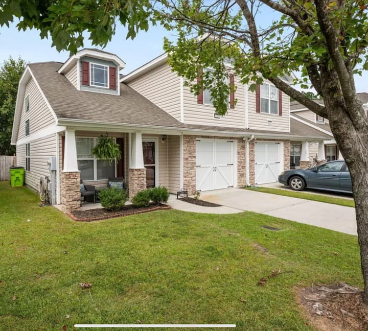 Tina’s Townhouse - New Bern, NC