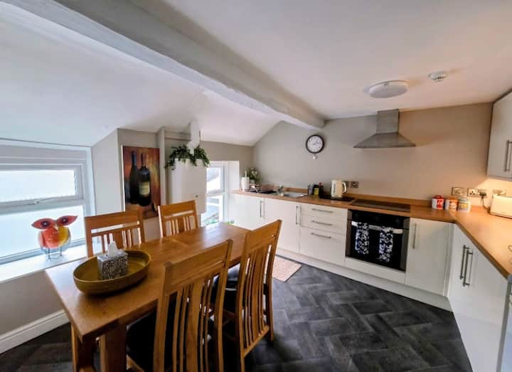 Boutique Rooms With En-suite - Aberystwyth