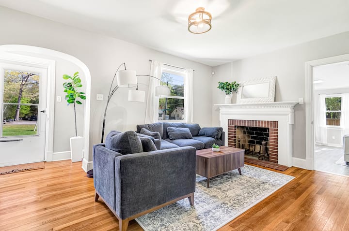 Charming Private Forest Hill Home - Richmond, VA