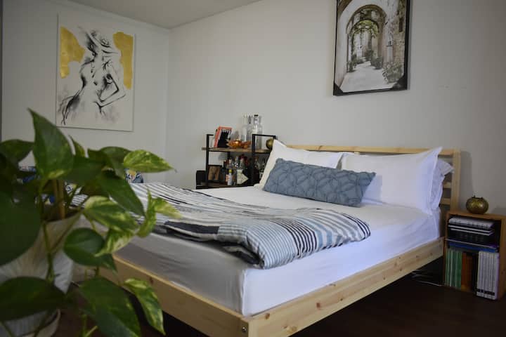 High-rise Studio In Downtown - Toronto