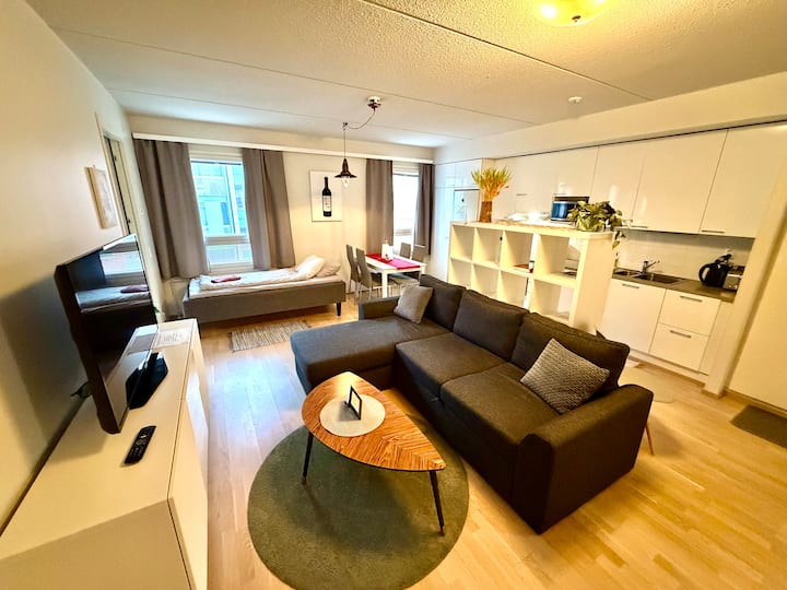 Modern Flat In Top Location By Train Station - Vaasa