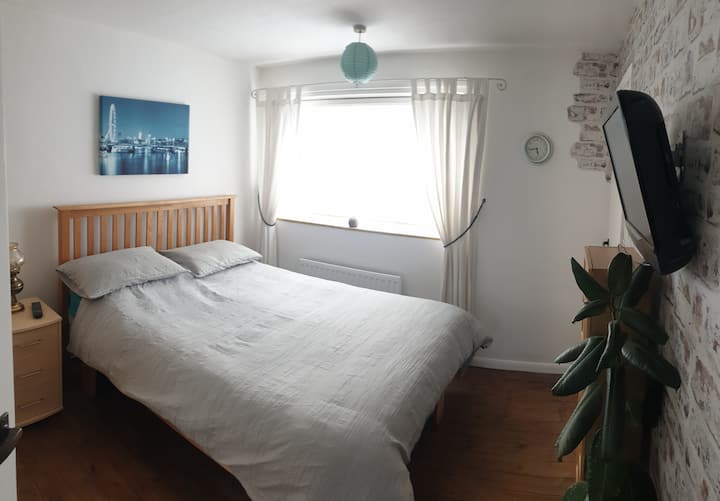 Home From Home - House With Garden And Parking - Maidstone