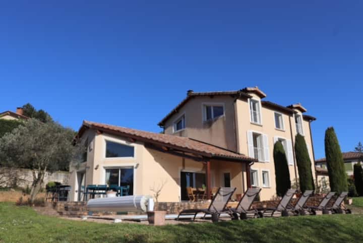 Maison D’exception Piscine – 10 Pers – Monts D’or - Villefranche-sur-Saône