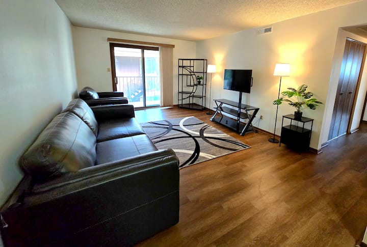 Apartment In Topeka - Topeka, KS