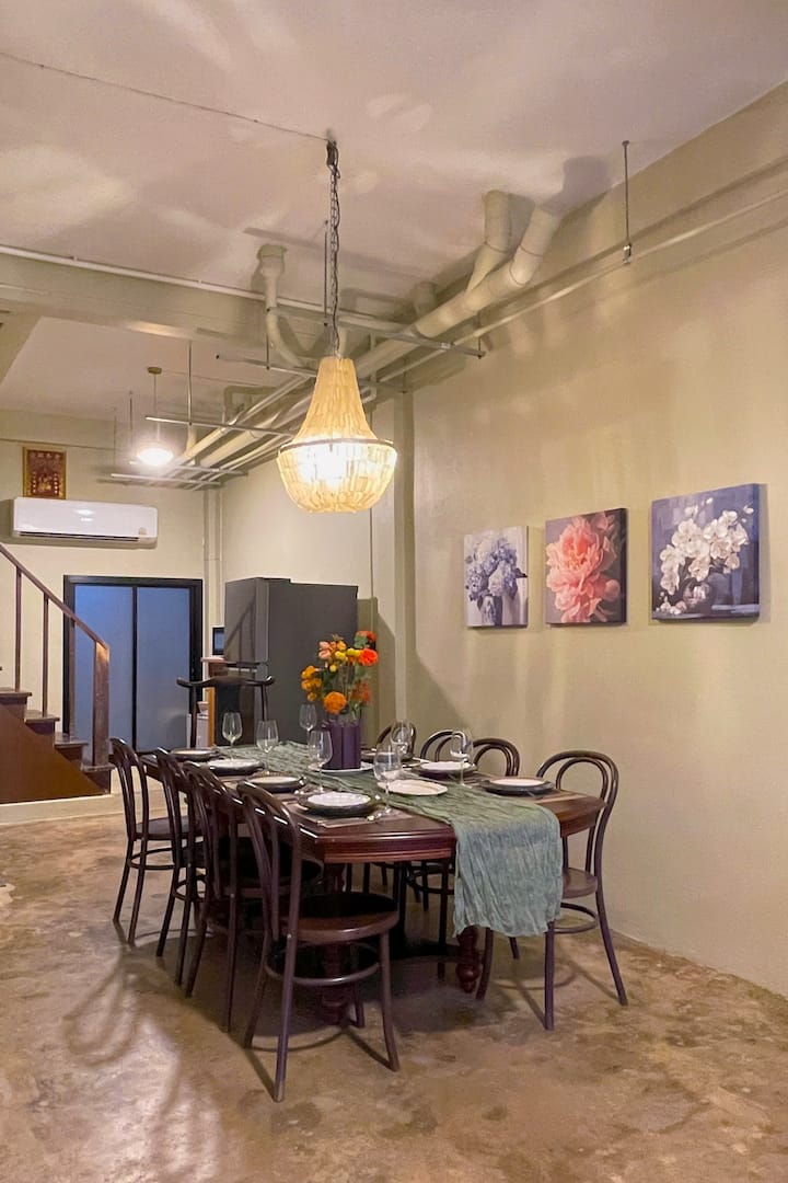 The Urbancoop - Bangkok