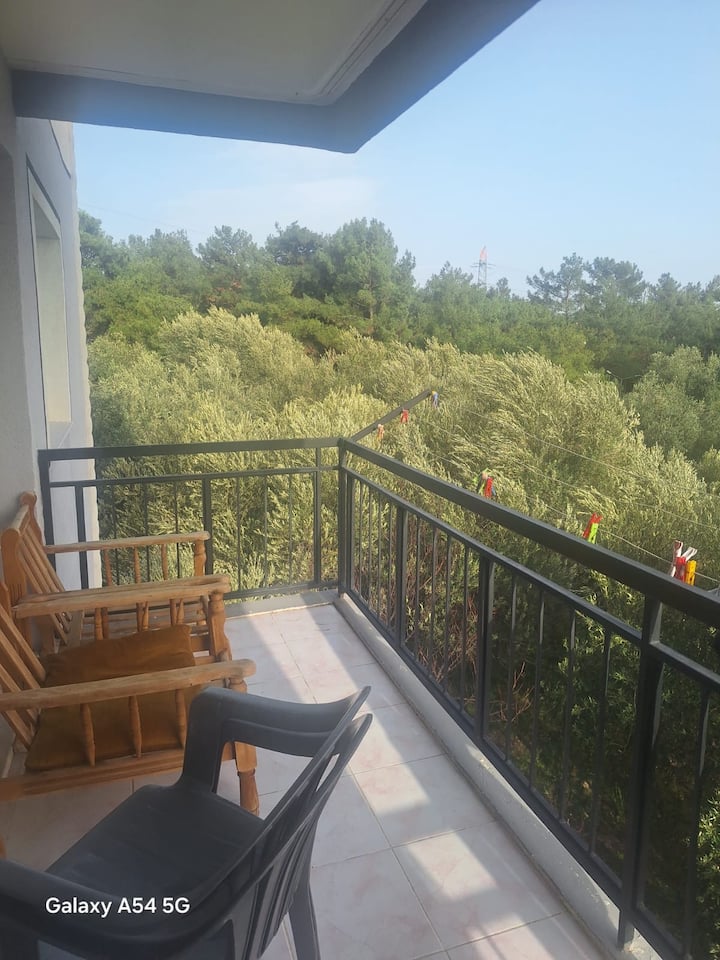 Huzurlu, Modern Ve Temiz Konaklama Alanı - Buca