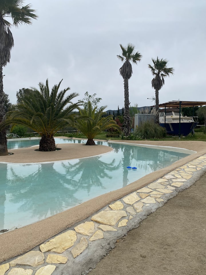 Happy Horse Lodge Cabin - Catalogne