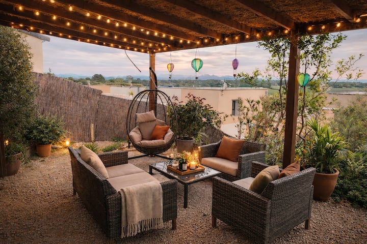 Maison Familiale Avec Jardin, Trampoline Brasero - Orange