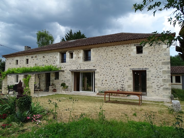 Gîte De 15 Personnes à La Ferme Périgord Vert - Dordogne