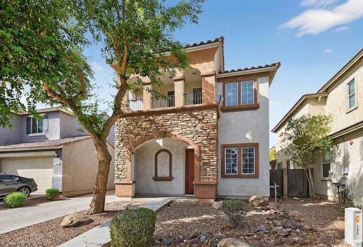 4br Avondale Home Near Stadiums Sleeps 10 - Avondale, AZ