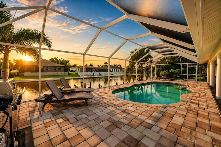Triple Palms Vacation Home, With Heated Pool - Cape Coral, FL