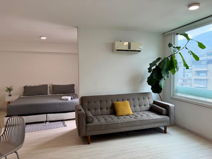 Espectacular Apartamento En Los Palos Grandes - Caracas