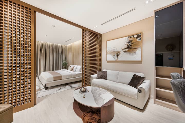 Beachfront | Luxury Studio | Direct Sea Access - Charjah