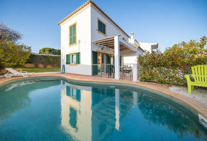 Villa Familiar Aconchegante Com Piscina Privada - Praia da Luz