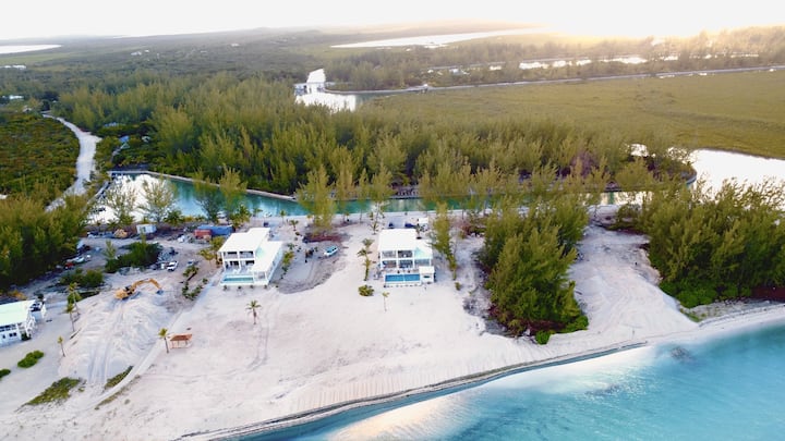 Beachfront Luxury Villa Sandy Point-new - The Bahamas
