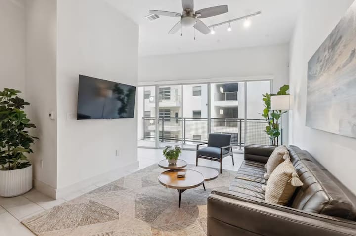 Downtown Loft No. 304 - Greenland Hills - Dallas