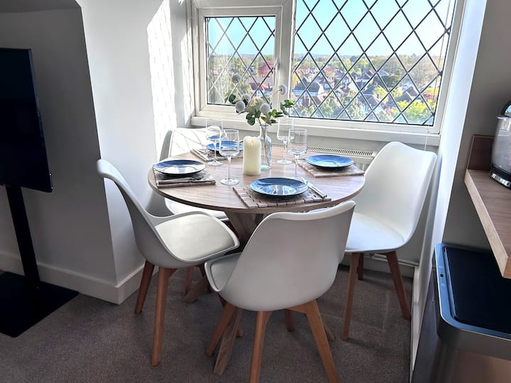 Beachcomber Retreat - Cosy Bournemouth Stay - Highcliffe