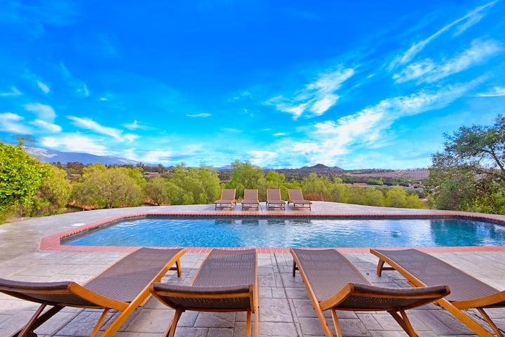 Spacious Private Modern Farmhouse: Pool & Views - Valley View Casino & Hotel