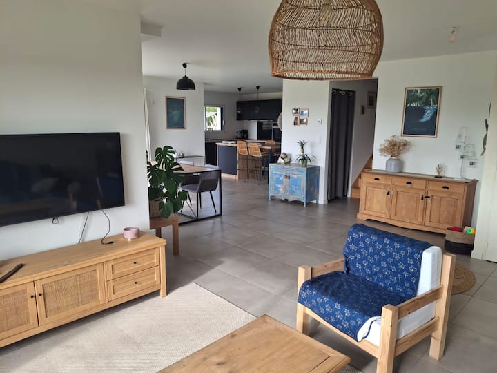 Maison Spacieuse Avec Jardin Clos- Proche Lorient - Arzano