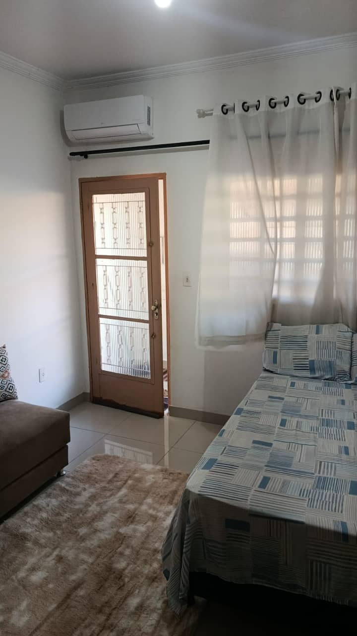 Kitnet Completa, Cozinha, Banheiro, Confortável. - Contagem