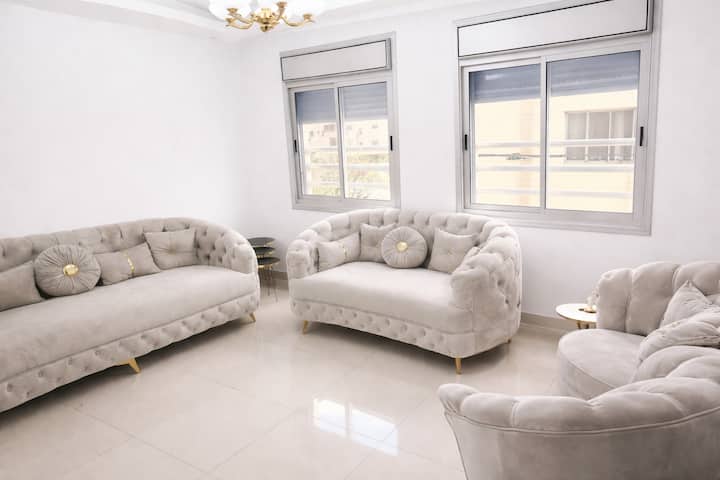 Spacious 3bed Clean, Quiet & Safe
Cozy Family Stay - Amman
