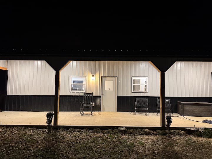 Rinal Rustic Resort 1b/1b Guesthouse - Hickory Hills Lake, OH, United States