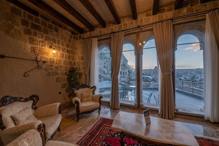 King Cave Suit Room With Jacuzzi -107 - Cappadocia