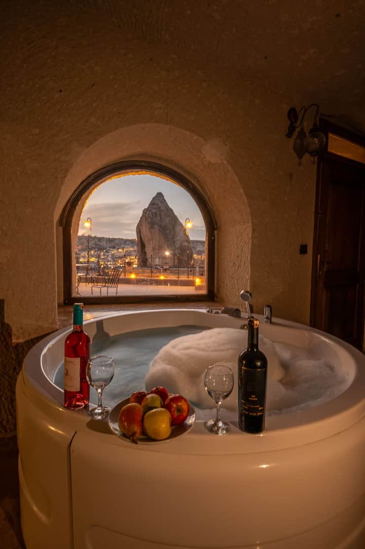 Queen Family Cave Suit Room -With Jacuzzi-108 - Cappadocia