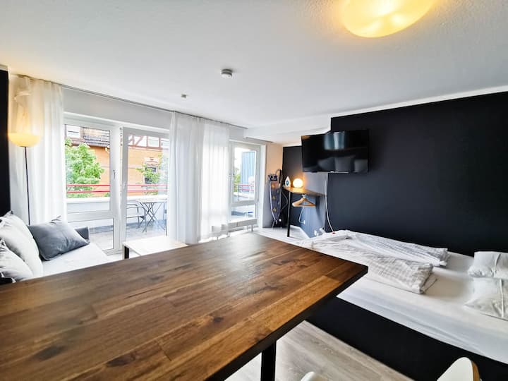 Cf44 - New Made City Centre | Balcony | Netflix - Heidelberg