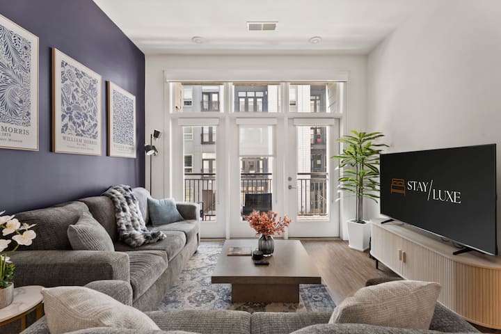 Carolina Charm | Free Parking, Pool, Gym - Cotswold - Charlotte