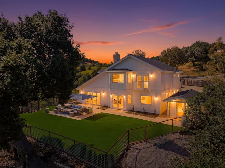 Private Los Olivos Hilltop Retreat | Walk To Town - Buellton, CA