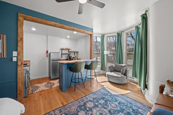 Sunbeam Studio - Stroll To Downtown In 10! - Helena