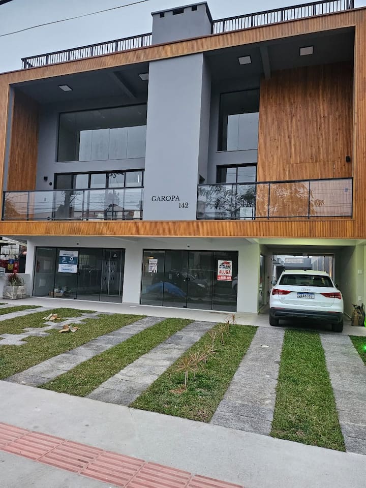 Sobrado 03 - Novo - Centro De Garopaba Sc - Garopaba