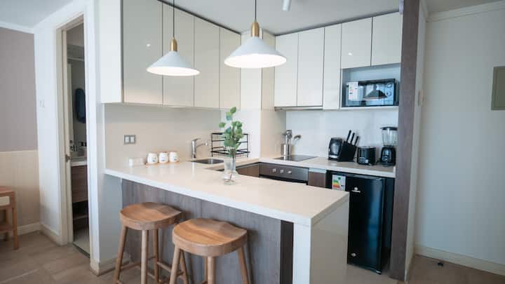 Studio Moderno Con Balcón Y Vista En Las Condes - Vitacura