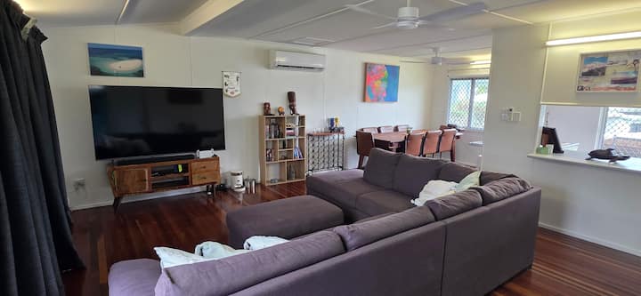 Centrally Located, Close To The Airport & Strand - Townsville