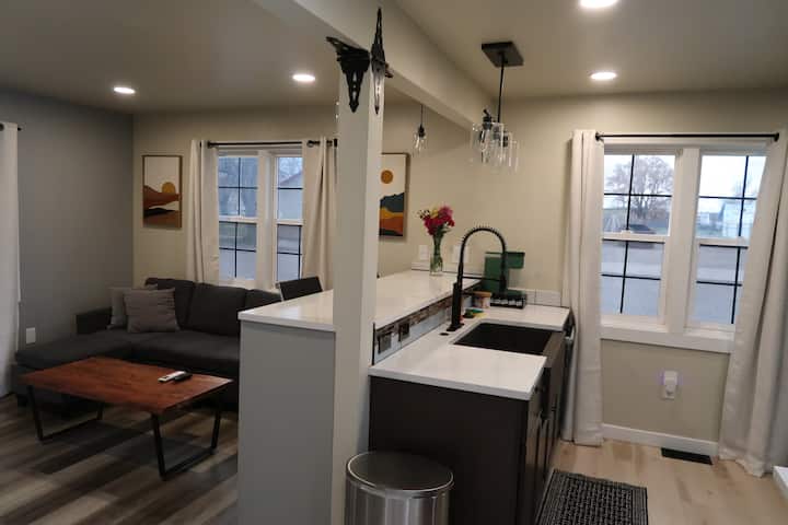 #17 A Smidge Of Country On The Edge Of Downtown - Billings, MT