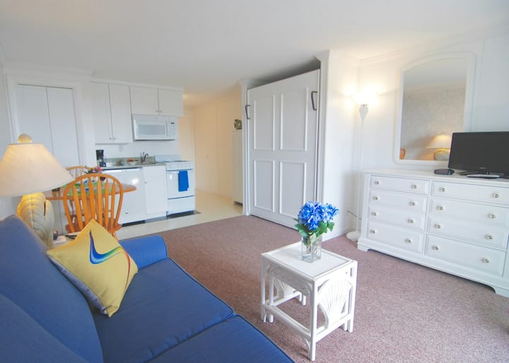 Standard Studio With Balcony - Provincetown, MA