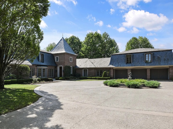 Private Suite On 35-acres | Near Nashville - Springfield, TN