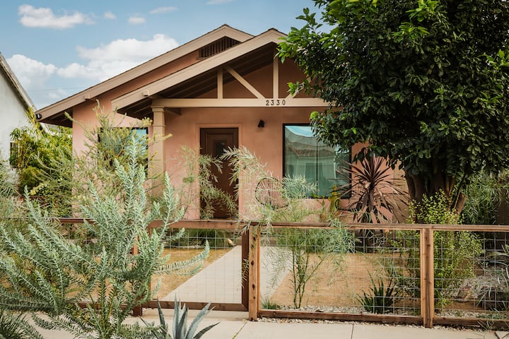 Casa Guava · Frogtown Bungalow By La River Path - Los Angeles, CA