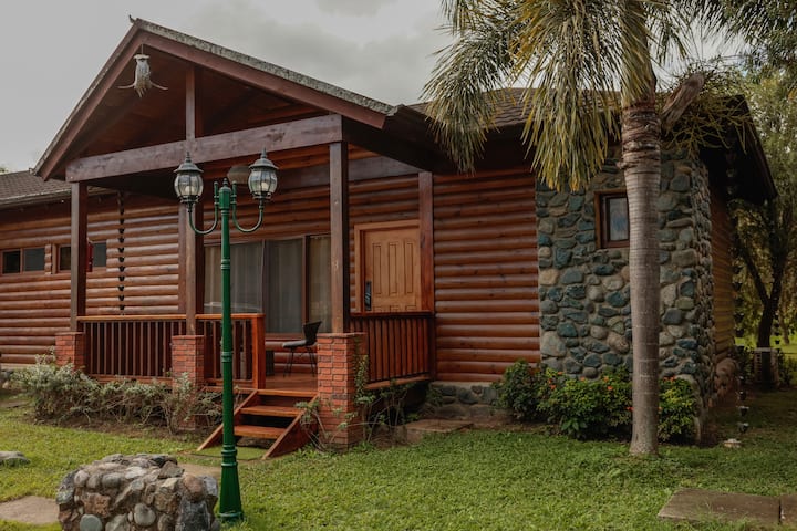 Cabaña Nido De Madera: Refugio Acogedor /Jarabacoa - Jarabacoa