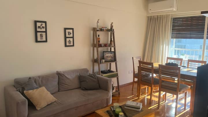 Departamento Amplio Y Muy Luminoso - Argentina